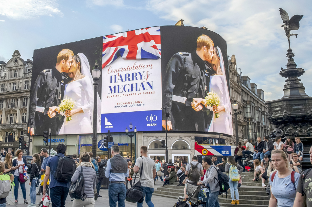 London’s two biggest advertising screens join the Royal wedding ...